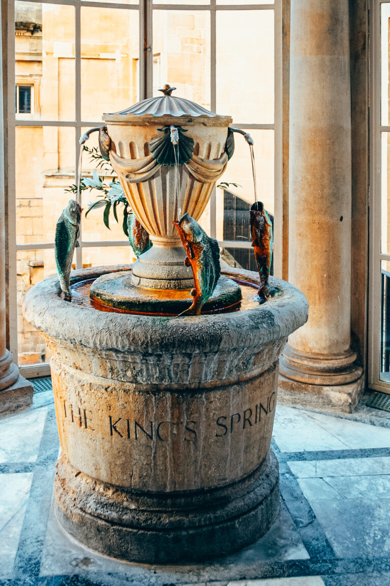 A Local's Guide to Visiting The Roman Baths - Exploring Bath